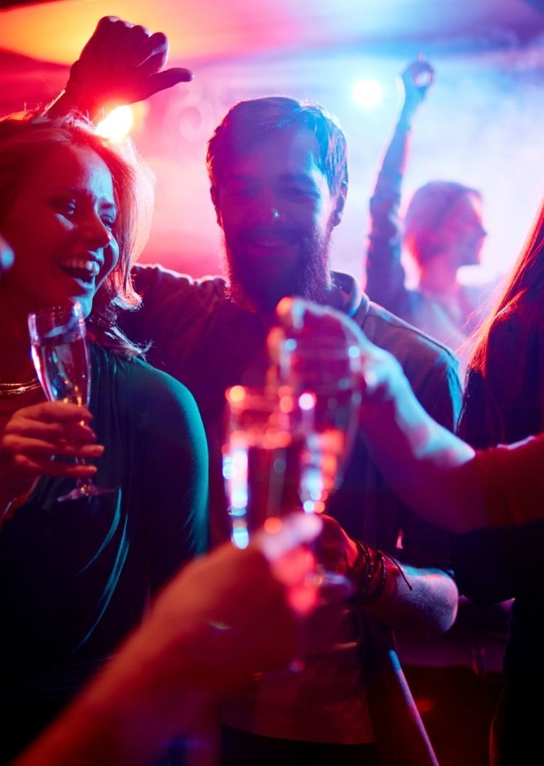 Swansea Nightlife | Pubs & Clubs | The Grand Hotel Swansea